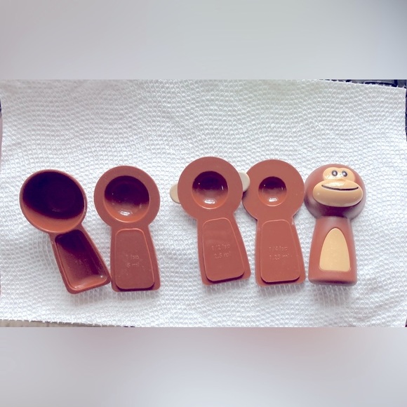 Kitchen | Monkey Measuring Spoons All There Goes Together For Good ...